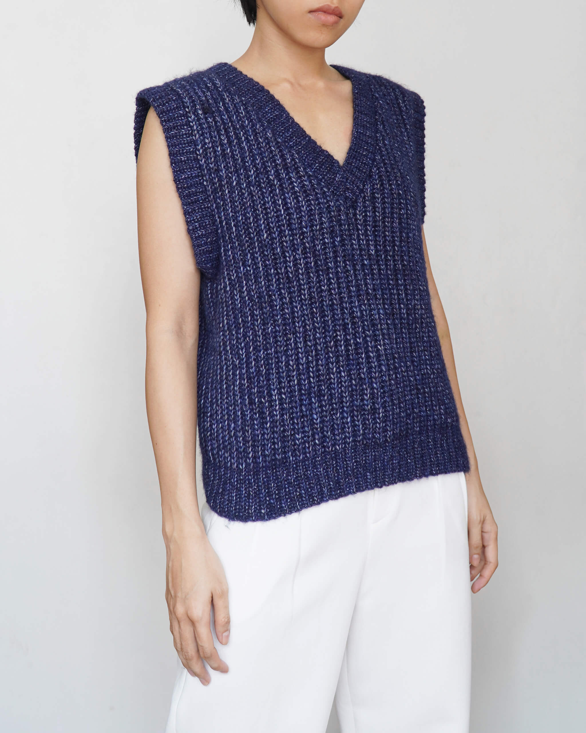 Vest No.30 | Easy crochet ribbed vest pattern – Daisy & Peace