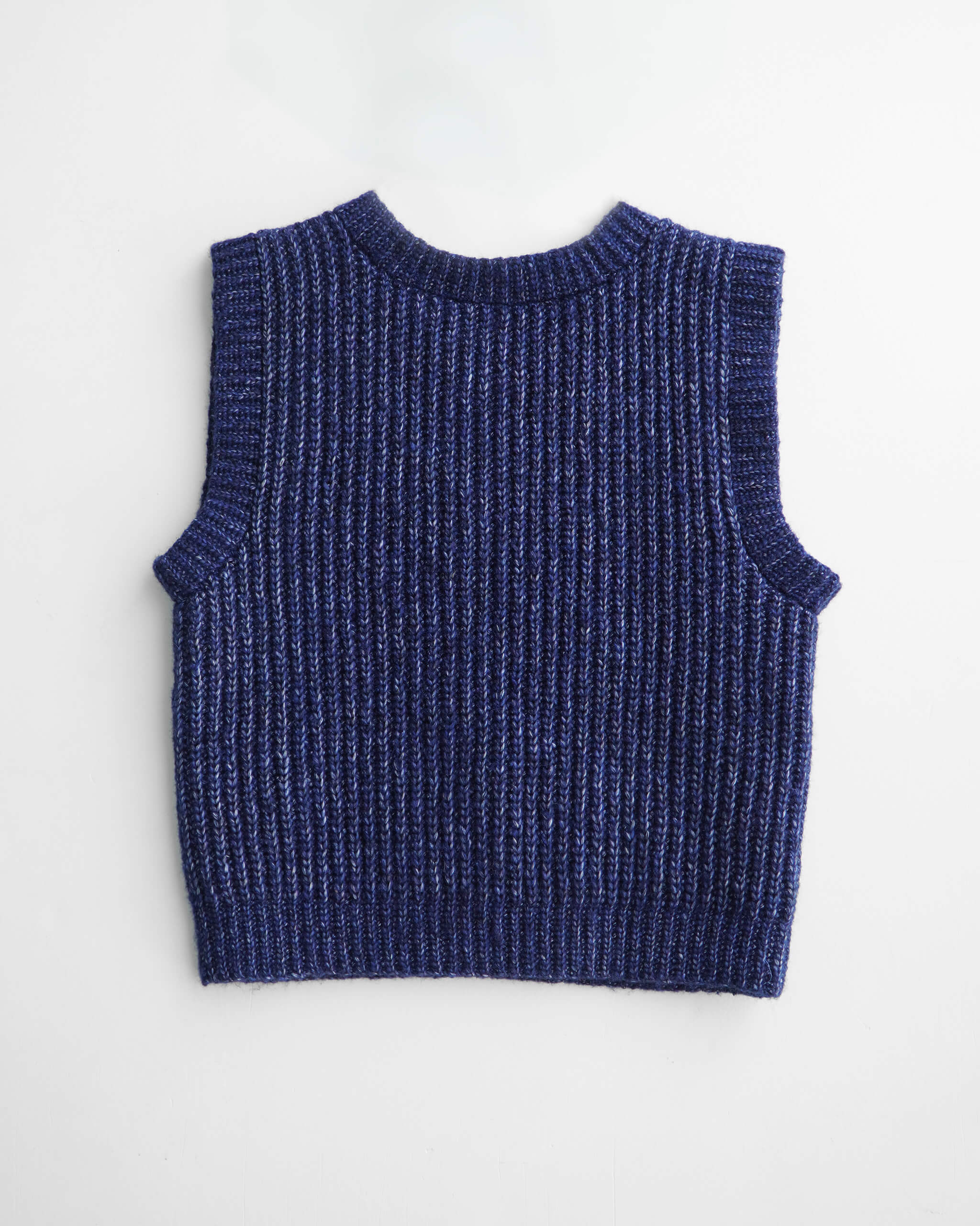 Vest No.30 | Easy crochet ribbed vest pattern – Daisy & Peace